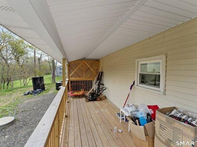 house with 4 bedroom, Voluntown CT ES104149645