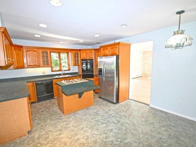 house with 4 bedroom, Wantagh NY ES104921761