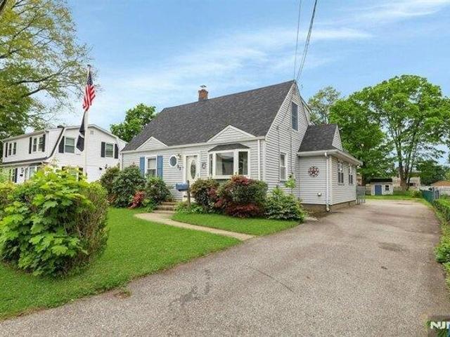house with 4 bedroom, Wanaque NJ DLS102584180