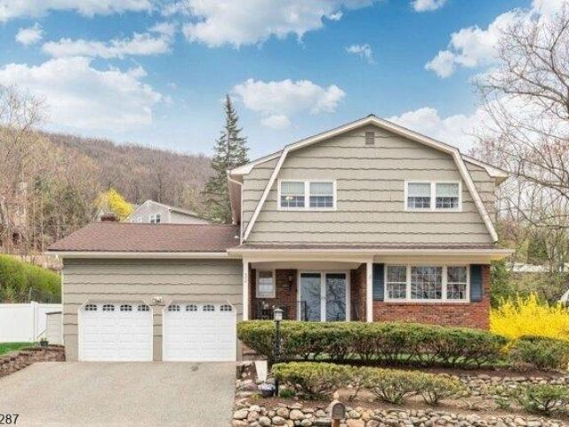house with 4 bedroom, Wanaque NJ DS102256409