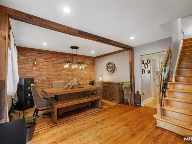house with 4 bedroom, Wanaque NJ DS102724229