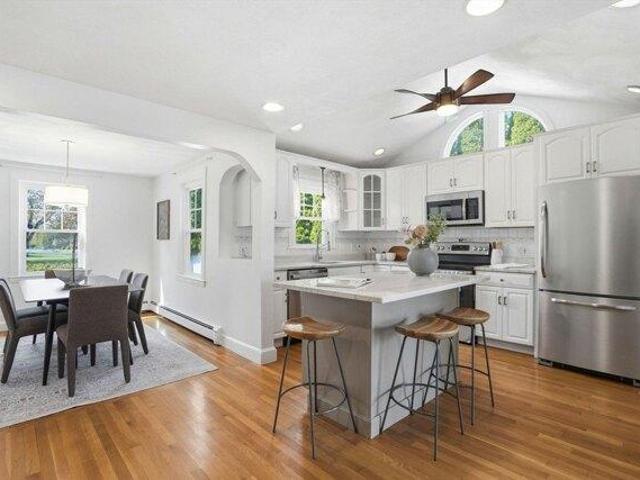 house with 4 bedroom, Wakefield MA DLS102594664