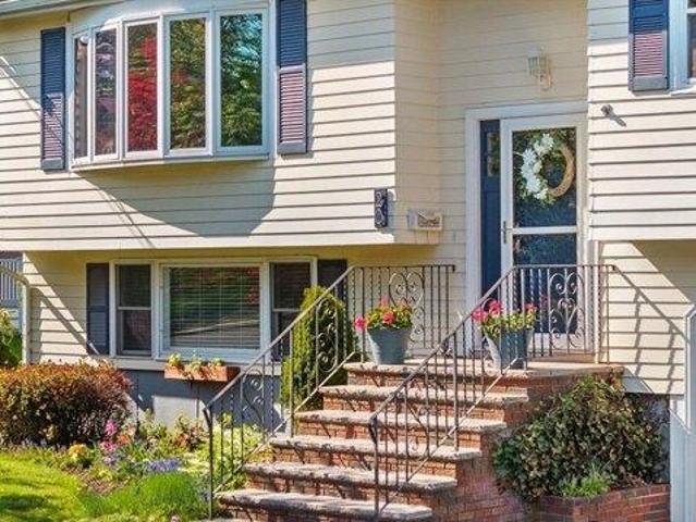 house with 4 bedroom, Wakefield MA DLS102961867