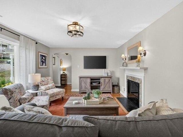 house with 4 bedroom, Wakefield MA ES102962350