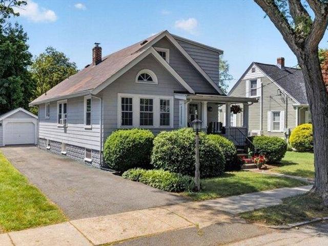 house with 4 bedroom, Wakefield MA ES104375085