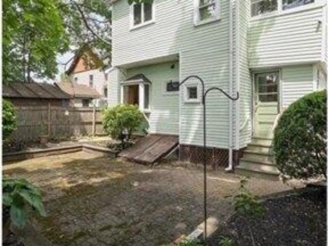 house with 4 bedroom, Waltham MA ES105143943
