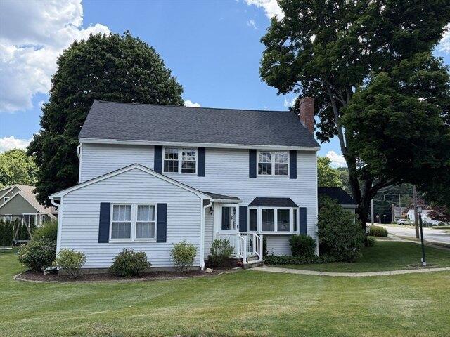 house with 4 bedroom, Waltham MA ES103968615