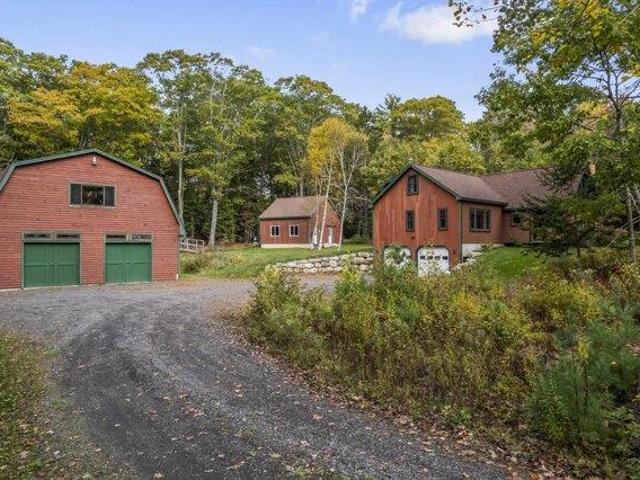 house with 4 bedroom, Waldoboro ME DLS102595574