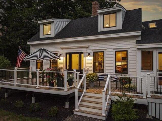 house with 4 bedroom, Waldoboro ME ES105116799