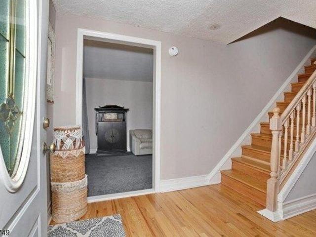 house with 4 bedroom, Waldwick NJ ES104831557