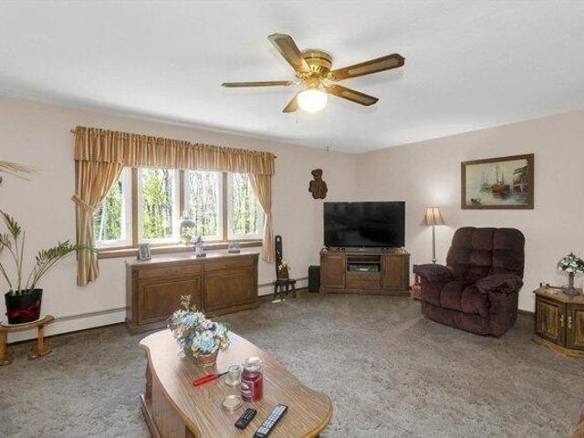 house with 4 bedroom, Wales MA ES102962472