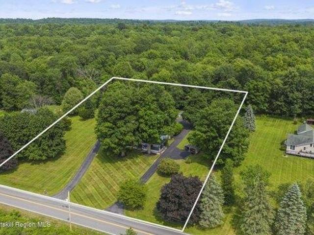 house with 4 bedroom, Wallkill NY ES104901821