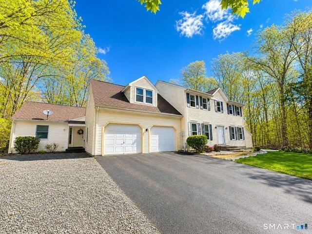 house with 4 bedroom, Wallingford CT ES104542504
