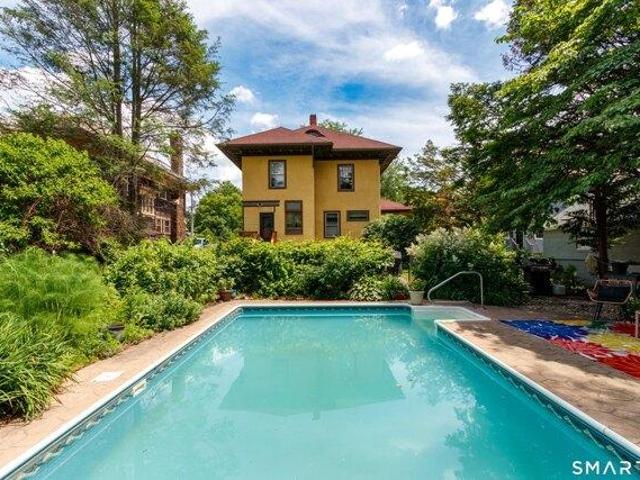 house with 4 bedroom, Wallingford CT ES104906352