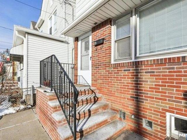 house with 4 bedroom, Wallington NJ DLS102728521