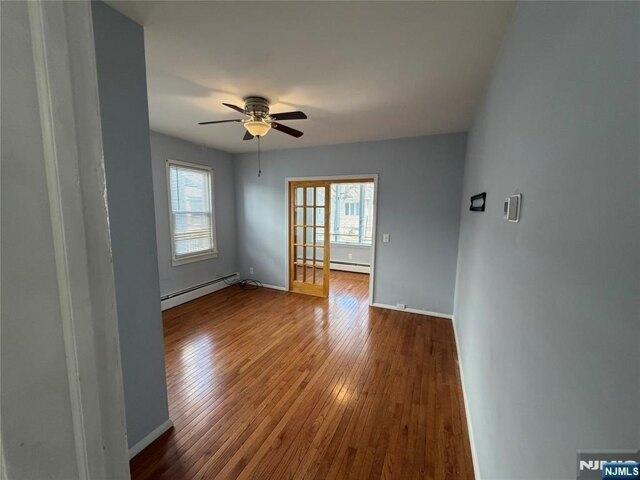 house with 4 bedroom, Wallington NJ ES104265281