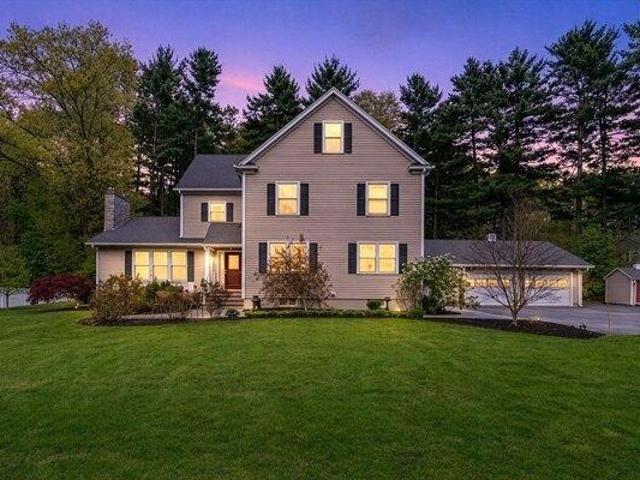 house with 4 bedroom, Walpole MA DLS103125569