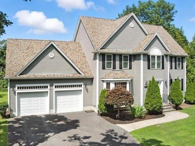 house with 4 bedroom, Walpole MA DS102585713