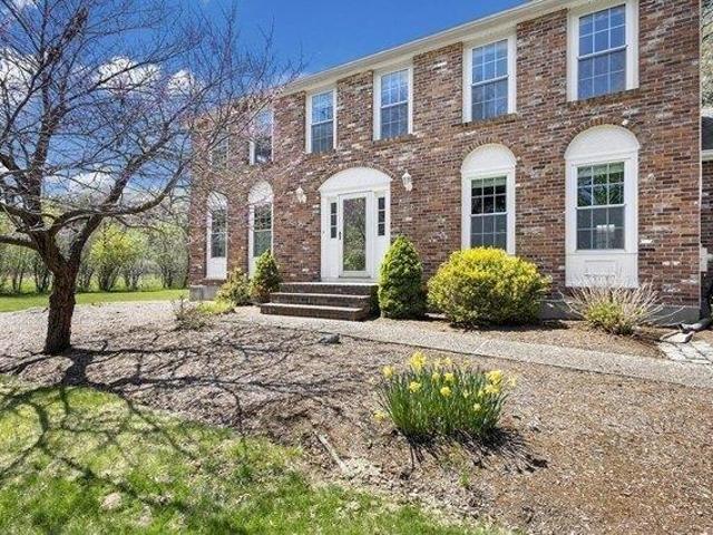 house with 4 bedroom, Walpole MA DS102959910