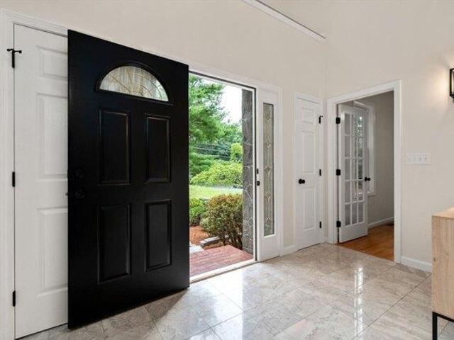house with 4 bedroom, Walpole MA ES104761017