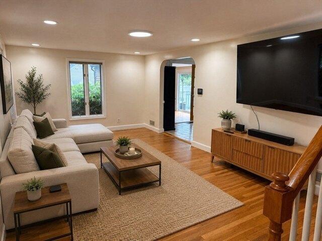 house with 4 bedroom, Walpole MA ES104787944