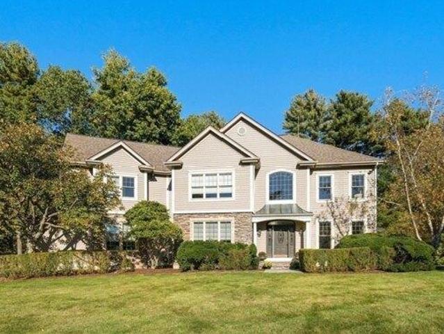 house with 4 bedroom, Walpole MA ES104790095