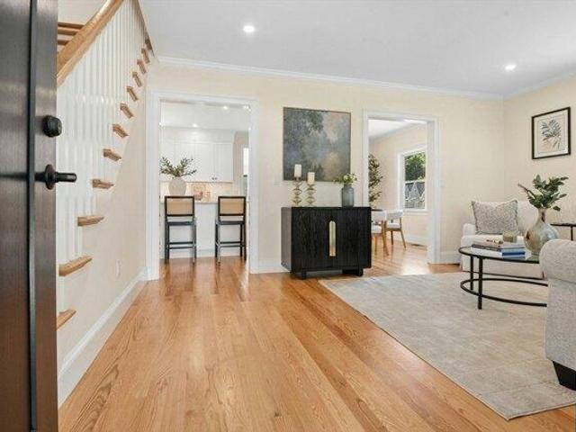 house with 4 bedroom, Walpole MA ES105106771