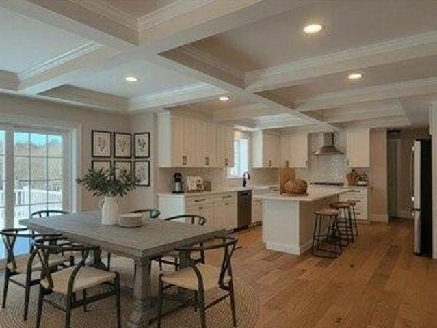 house with 4 bedroom, Walpole MA ES102860104