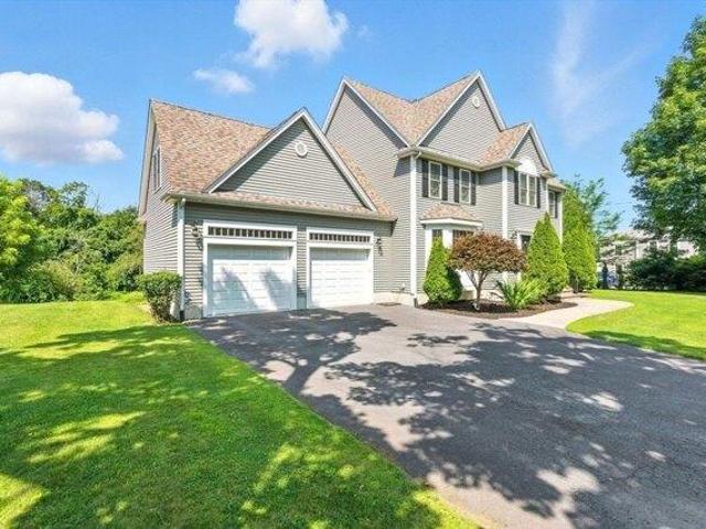 house with 4 bedroom, Walpole MA ES103017086
