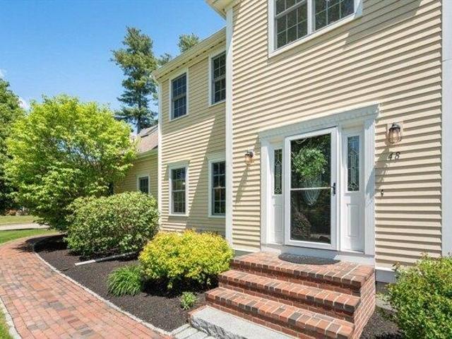 house with 4 bedroom, Walpole MA ES103807790