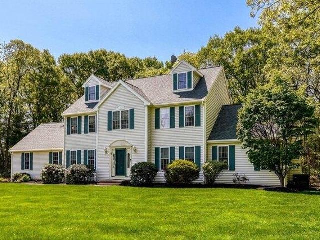 house with 4 bedroom, Walpole MA ES103809286
