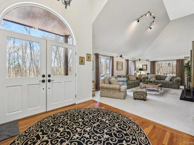 house with 4 bedroom, Warwick NY DLS102564033