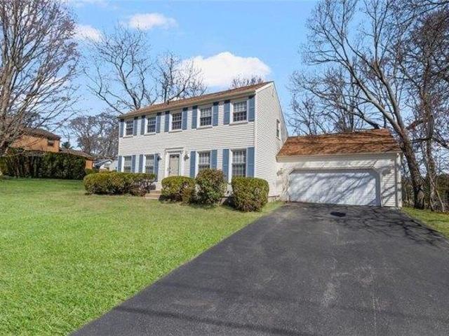 house with 4 bedroom, Warwick RI DLS101705562