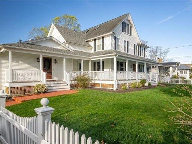 house with 4 bedroom, Warwick RI DLS102257274