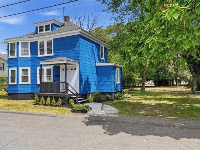 house with 4 bedroom, Warwick RI DS104045352