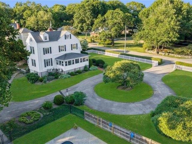 house with 4 bedroom, Warwick RI DS104232836