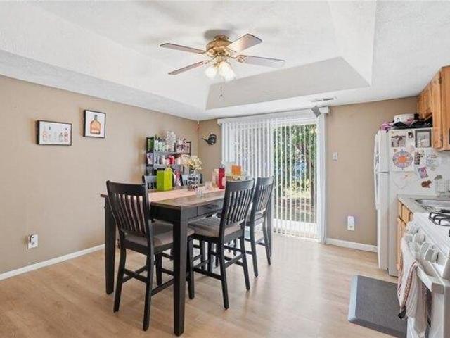 house with 4 bedroom, Warwick RI DS104295602