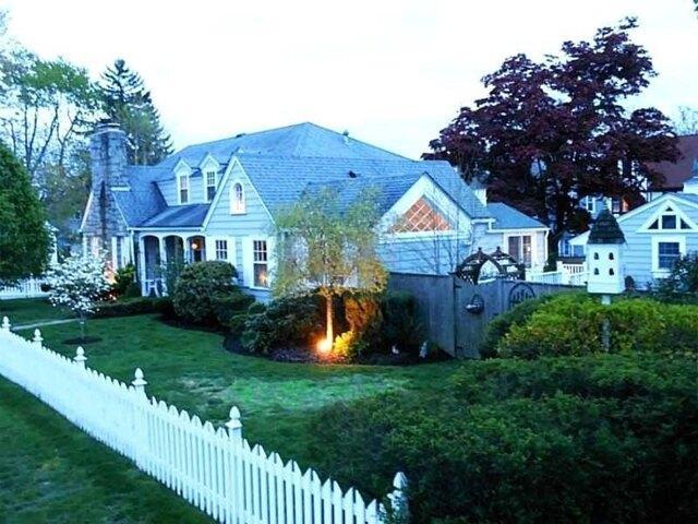 house with 4 bedroom, Warwick RI DS101747184