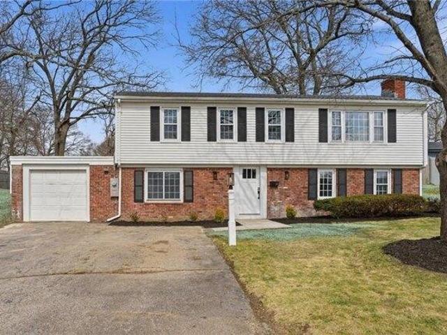 house with 4 bedroom, Warwick RI DS102282842
