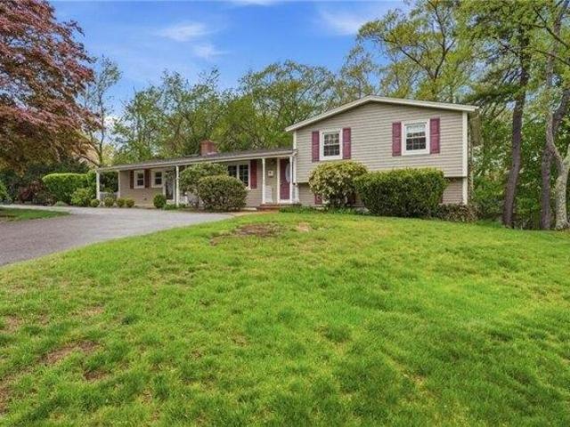 house with 4 bedroom, Warwick RI DS102372493