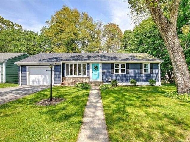 house with 4 bedroom, Warwick RI DS102443744