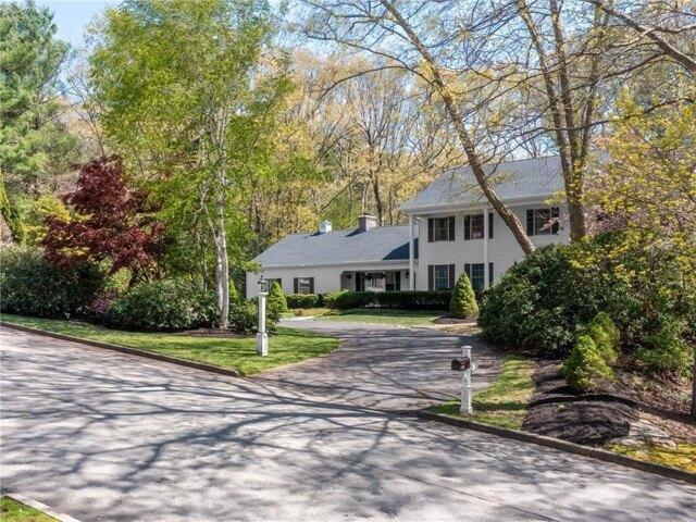 house with 4 bedroom, Warwick RI DS102566306