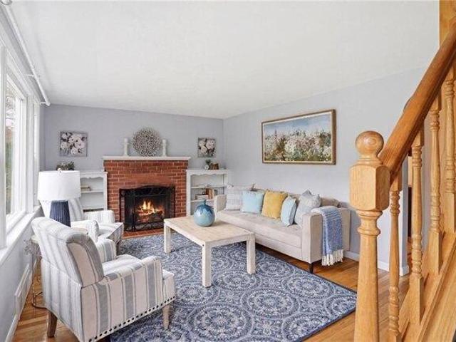 house with 4 bedroom, Warwick RI DS103126081