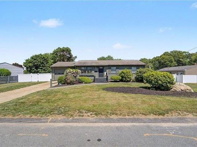 house with 4 bedroom, Warwick RI ES104811194