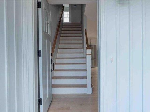 house with 4 bedroom, Warwick RI ES104848644
