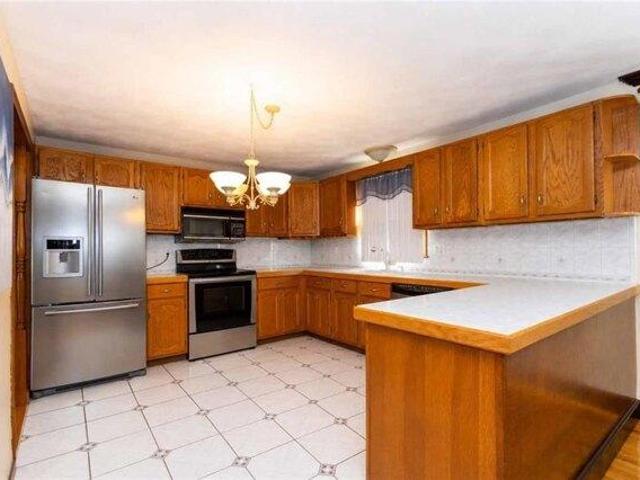 house with 4 bedroom, Warwick RI ES105081992
