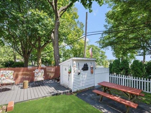 house with 4 bedroom, Warwick RI ES105095621