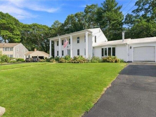 house with 4 bedroom, Warwick RI ES105092888