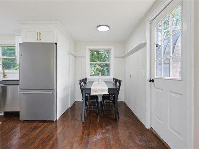 house with 4 bedroom, Warwick RI ES105123616