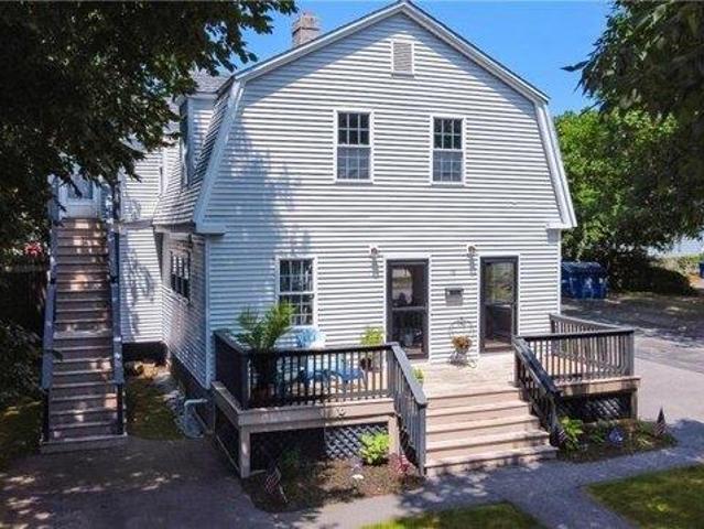 house with 4 bedroom, Warwick RI ES105157312